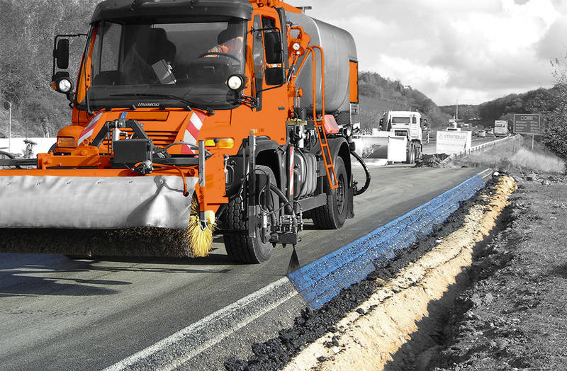 Tack/bond-coating machines – Uzmac